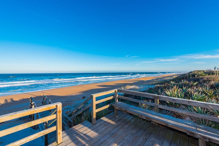 Nice Condo On Very Private Beach - Flagler Beach, FL