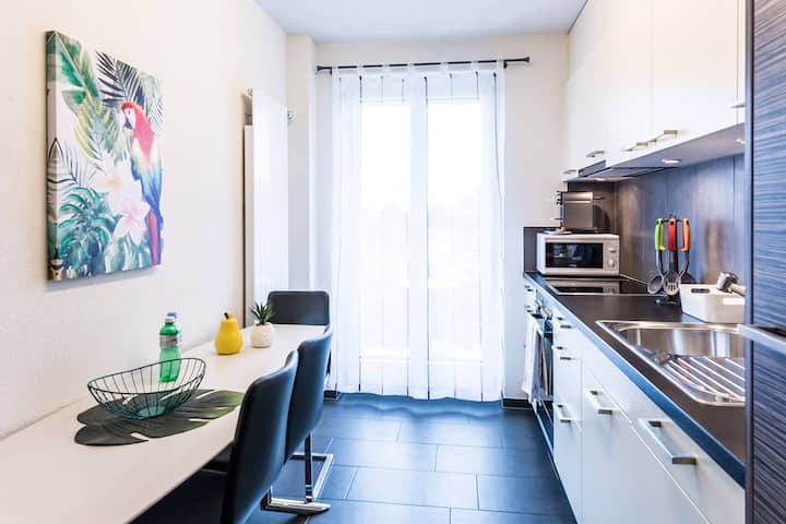 Budget 1 Bedroom Apartment In Central Location - 