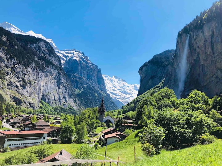 Home In The Lauterbrunnen Valley - Lauterbrunnen