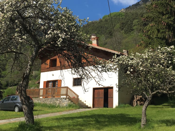 Chalet D'été Traditionnel - 6 Personnes - La Colmiane