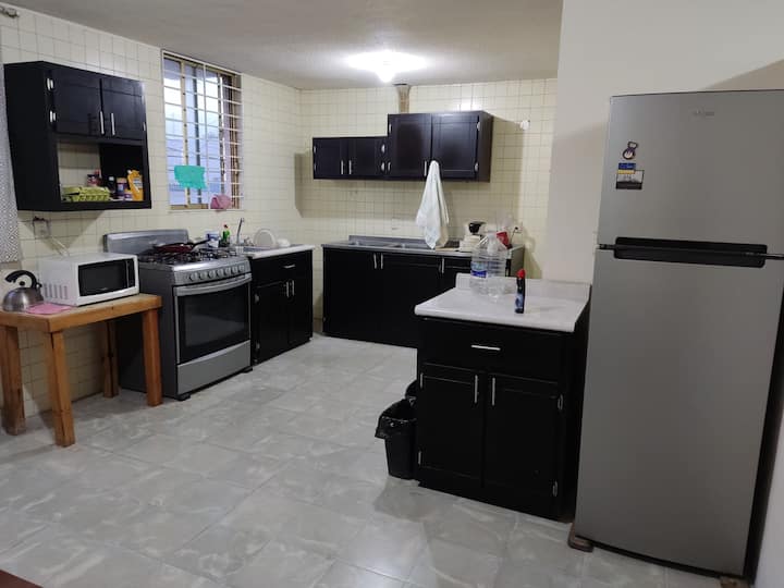 Casa Céntrica Para 12 - Saltillo