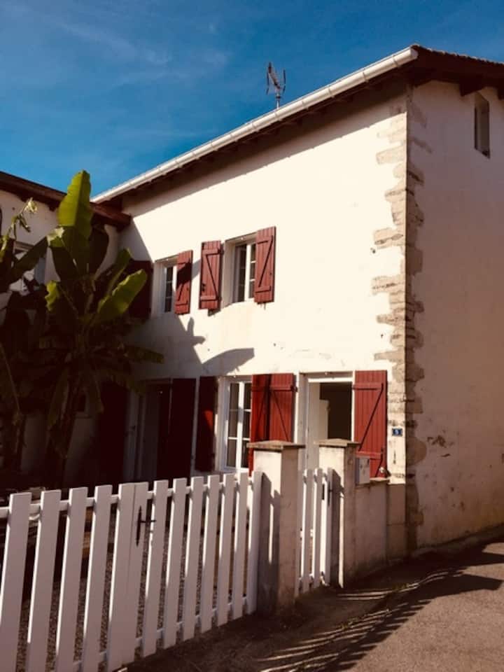 Studio Plain Pied Calme Avec Parking - Bayona, Francia