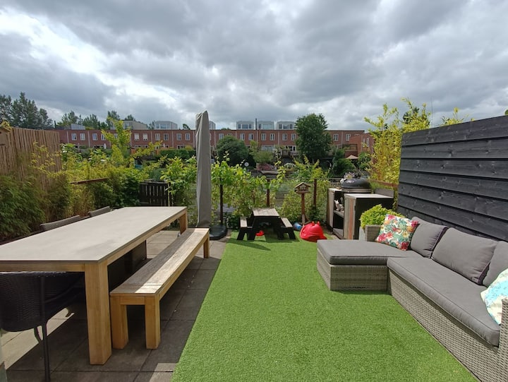 Waterfront Family Villa With Free Parking - Diemen