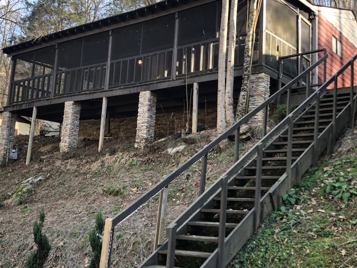 Beautiful Lake House - Smithville, TN