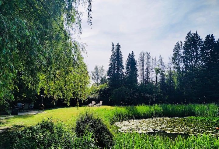 Nature Escape Chalet With Huge Garden & Pond - Hamme