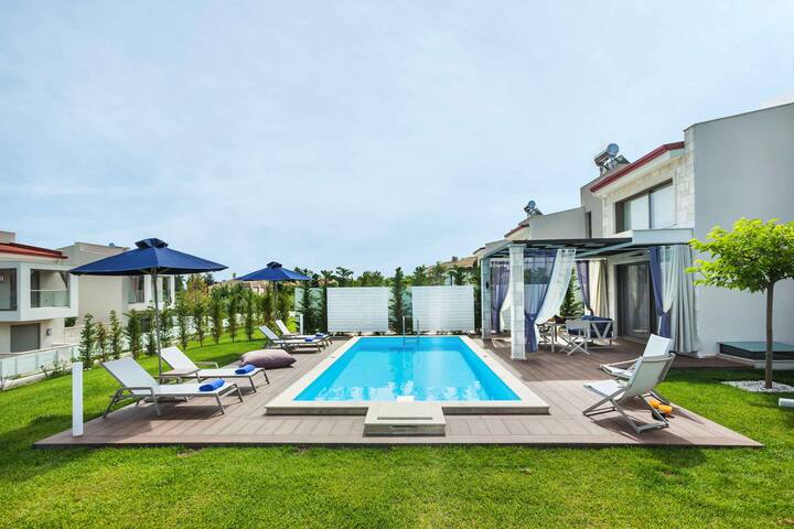 3 Bedroom Villa With Private Pool [W Villas] - Ситония