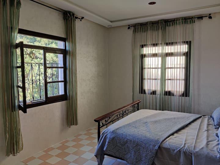 Lovely 1 Bdrm Apt. W. Moroccan Salon. Free Parking - Akchour