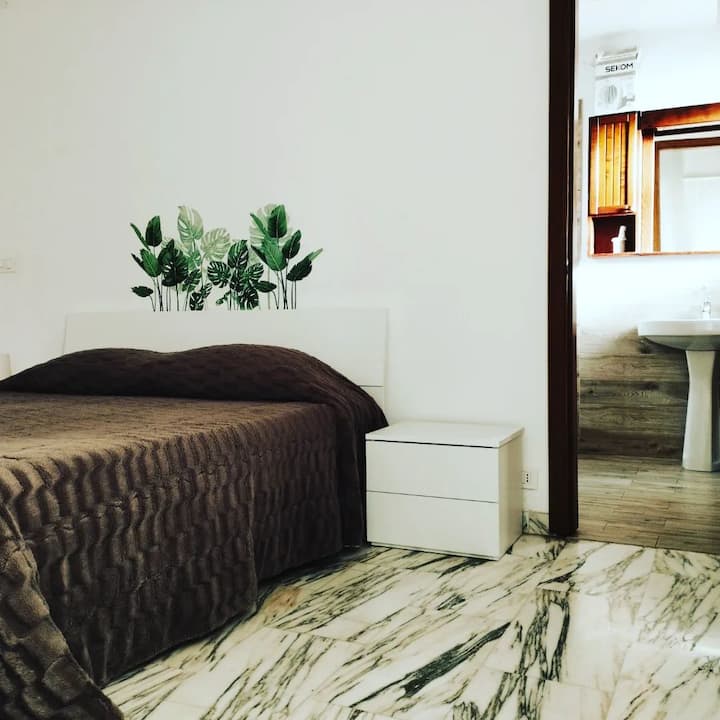 Stanze Private Con Bagno In Camera E Cucina - Comiso