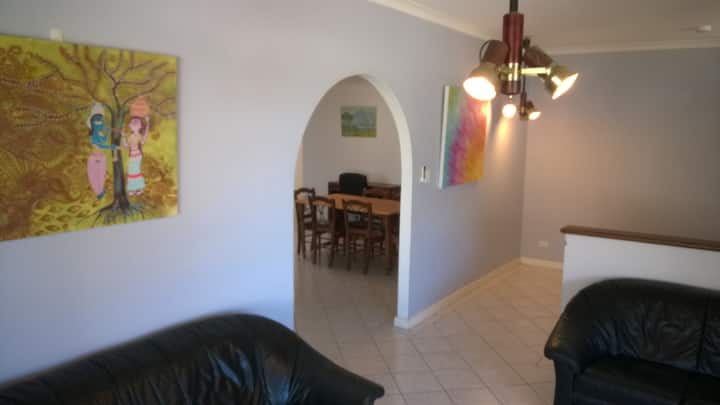 Ocean Nest - 2 Bedroom Upper Apartment - Mindarie