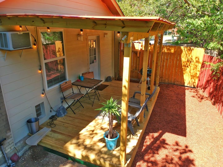 Tara’s Boho Bungalow (Dfw Airport, Dog Friendly!) - Dallas/Fort Worth Airport (DFW)