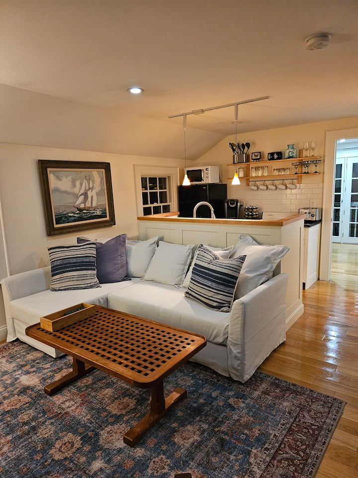 Ocean View Apartment In Stonington Borough - Stonington, CT