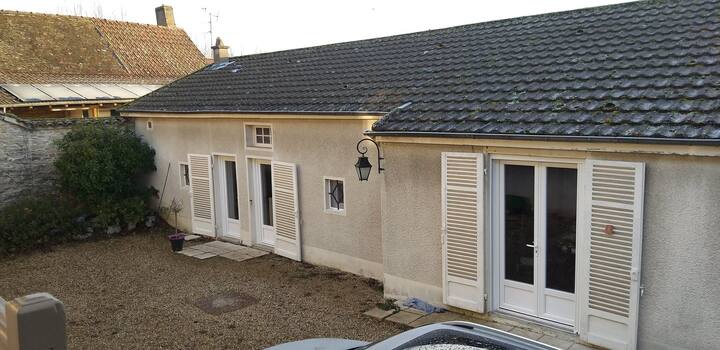 Des Prés Au Prainet "Sacy" - Tournus