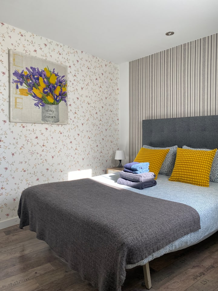 Precioso Apartamento Con Terraza - Badalona