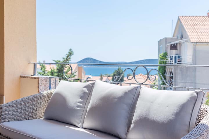 Iva Luxury Apartments A2 - Vodice