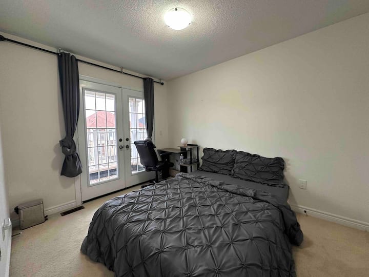 5guest,3bed,netflix,brampton,nr To Airport - Mississauga