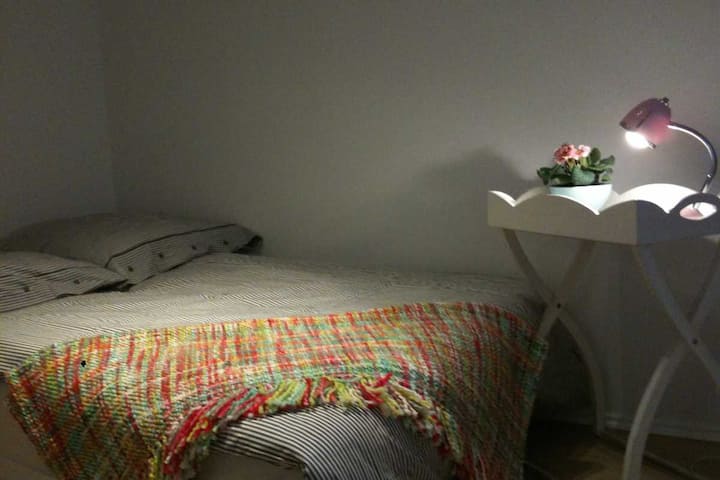 Kleine, Kuschelige Wohnung - Köln