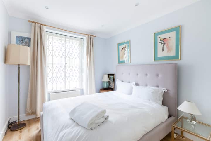 Cosy Cottage In Central London (2 Bed) - Waterloo, ON, Canada