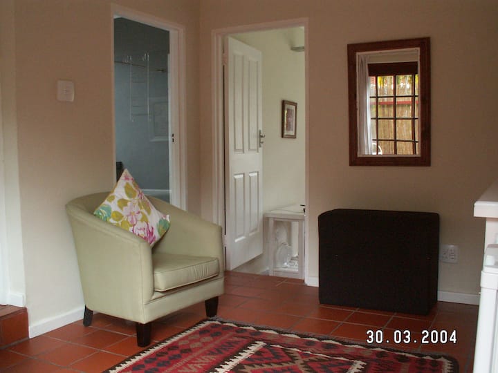 George,modern,spacious,private Garden Suite - George