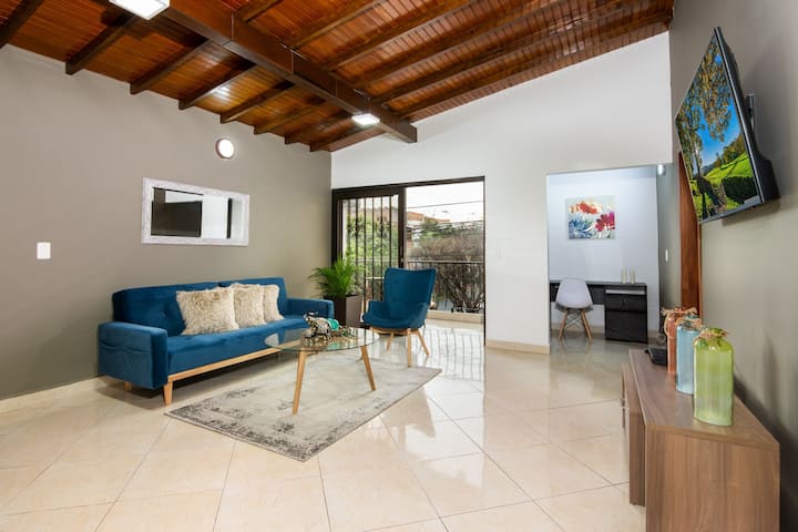 3bd Near Metro Station - Medellín