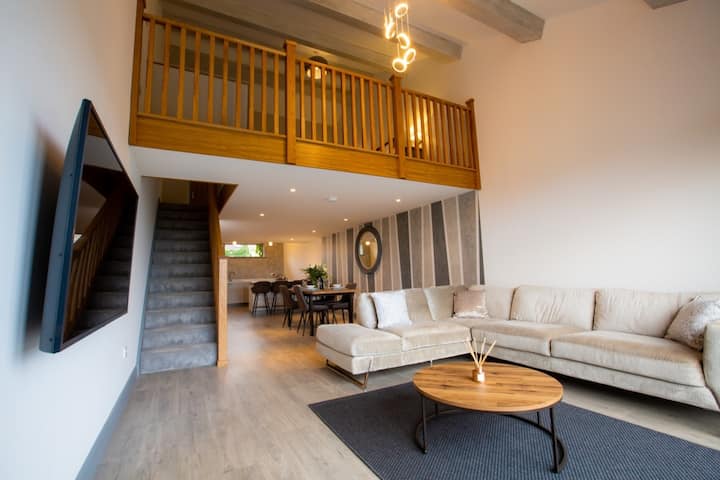 Buttercup View - Romantic - Spacious - Stylish - Bristol
