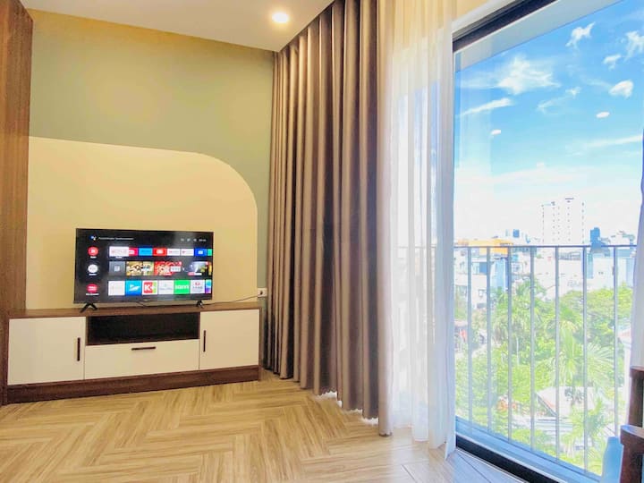 Beachfront Building- Balcony - High Speed Internet - Đà Nẵng
