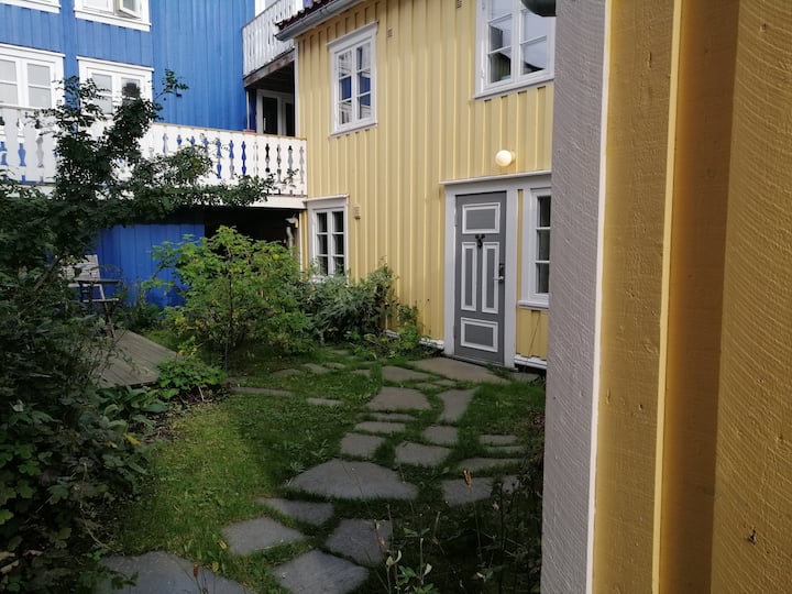 Sjarmerende Og Lysfylt Leilighet Midt I Tromsø - Tromsø