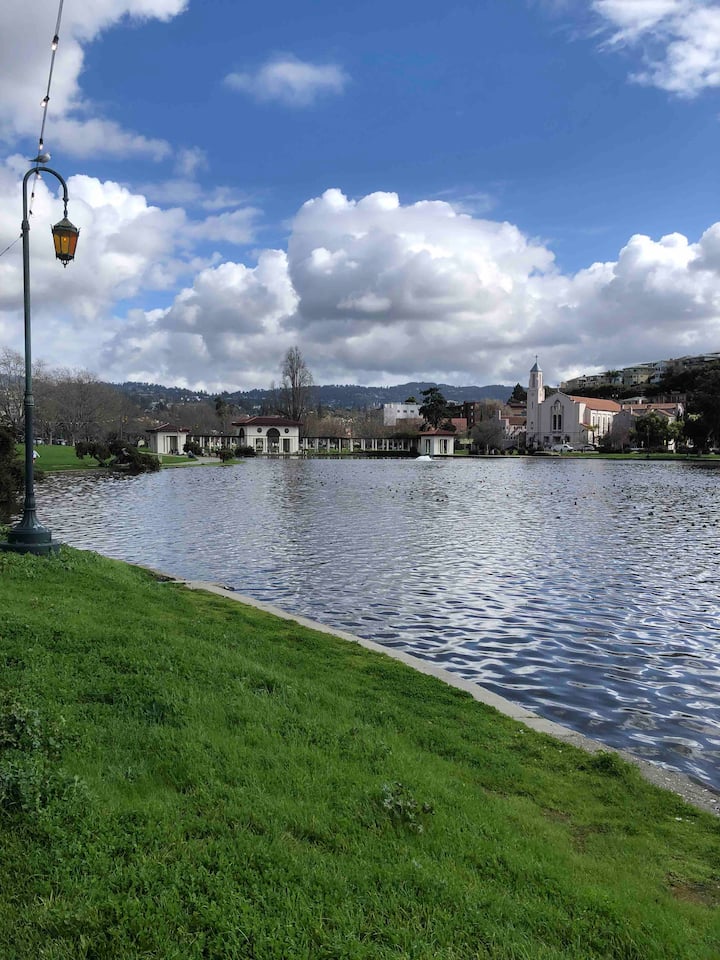 Beautiful Lake Merritt Too. - Oakland, CA