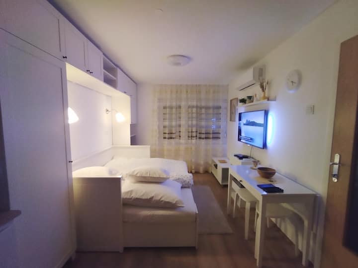 Fenix Studio Apartment, Zagreb - Zagreb