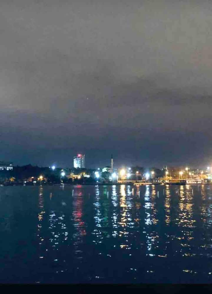 Beşiktaş’ta Denize Yakın ŞıK Ve Konforlu Oda - Beykoz