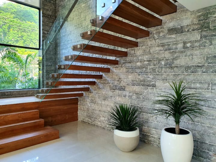 Modern 5 Bedroom Home In Blue Range, Diego Martin - Port of Spain