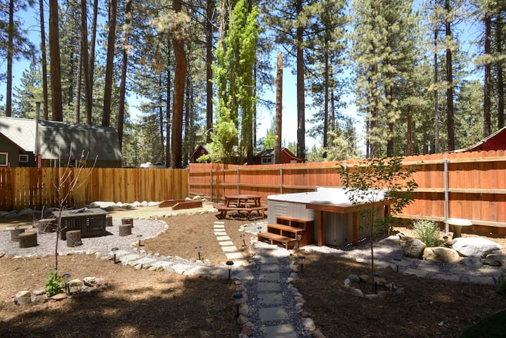 Retreat By The Lake-outdoor Spa &  Game Room!!~ No Pets Allowed - Big Bear, CA