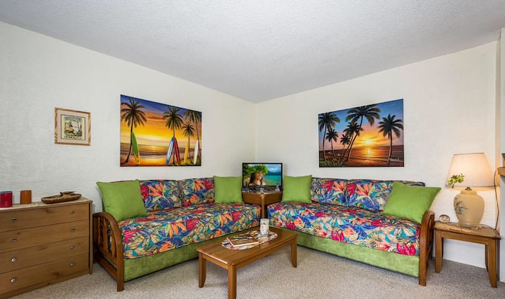 Tiki Hideaway - Kailua, HI