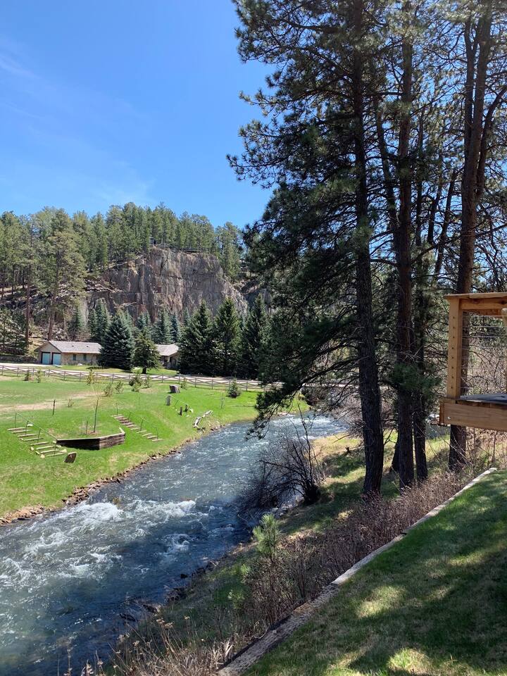 Top 10 Secluded Cabins In South Dakota, USA | Trip101