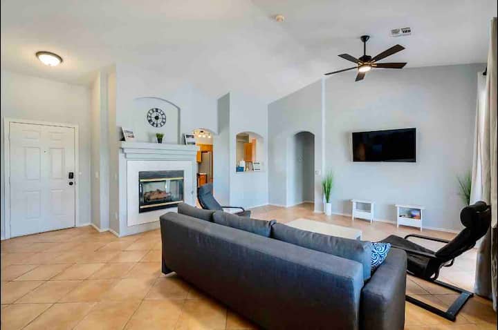 Fully Updated  4/2- 1 Mile To Reds/indians - グッドイヤー, AZ