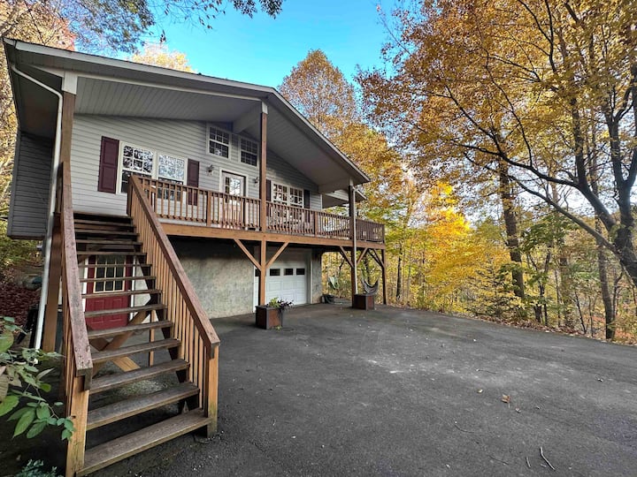 Private Mountainside Retreat - North Carolina