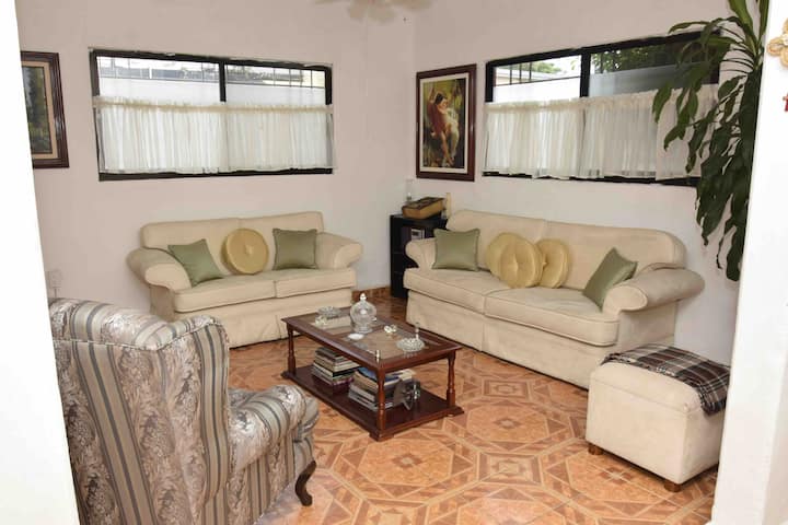 Acogedora Casa En Zona Céntrica De Cordoba Ver Mex - Córdoba, Mexico