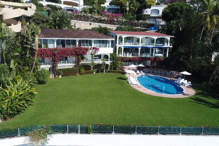 Casa Dan Spectacular View, 11 Bedroom, 30 Guests - Acapulco