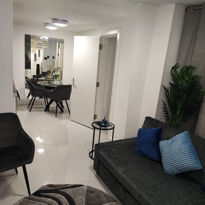 1b Flat, Sleeps 4.well Connected To Central London - Londres