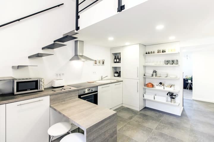 Modern Design Apartment At Great Market Hall - Budapest