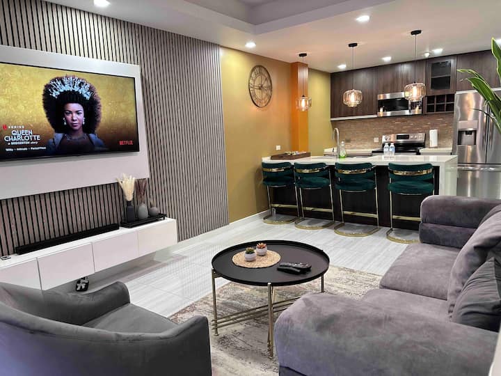 Modern Designer Styled Apartment - Kingston