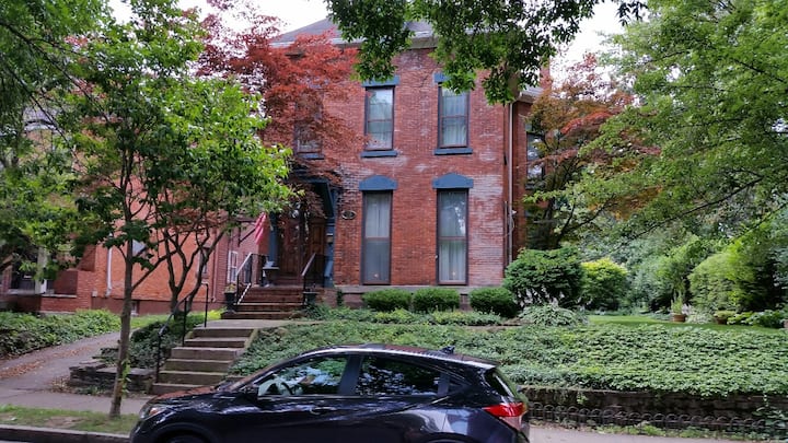 Apartment In Corn Hill Preservation District - Rochester, NY