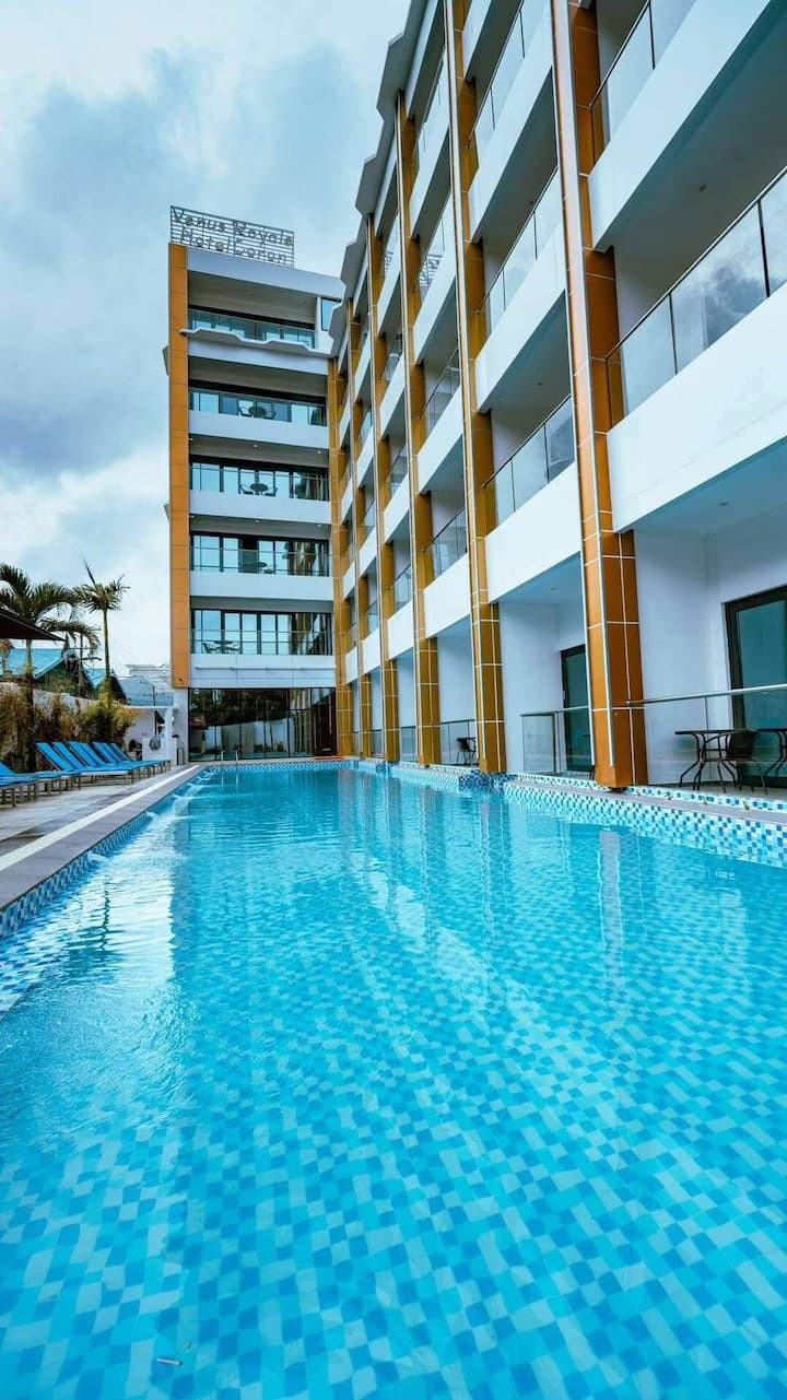Affordable Comfort Hotel Room With Private Balcony - Coron