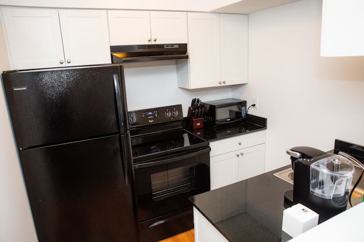 94-6|brand New! Renovated 1-bedroom Unit - Canton, OH