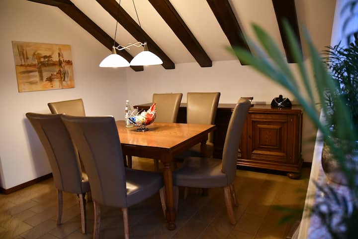 Wunderschöne Dachgeschosswohnung In Recklinghausen - Castrop-Rauxel