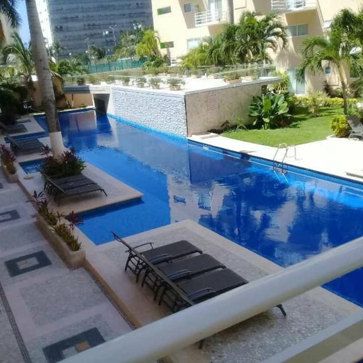 Cómodo Departamento Familiar, Acapulco Diamante. - Acapulco