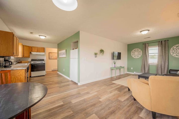 Uptown Studio Min. To Va Tech, Radford U, Shops - Blacksburg