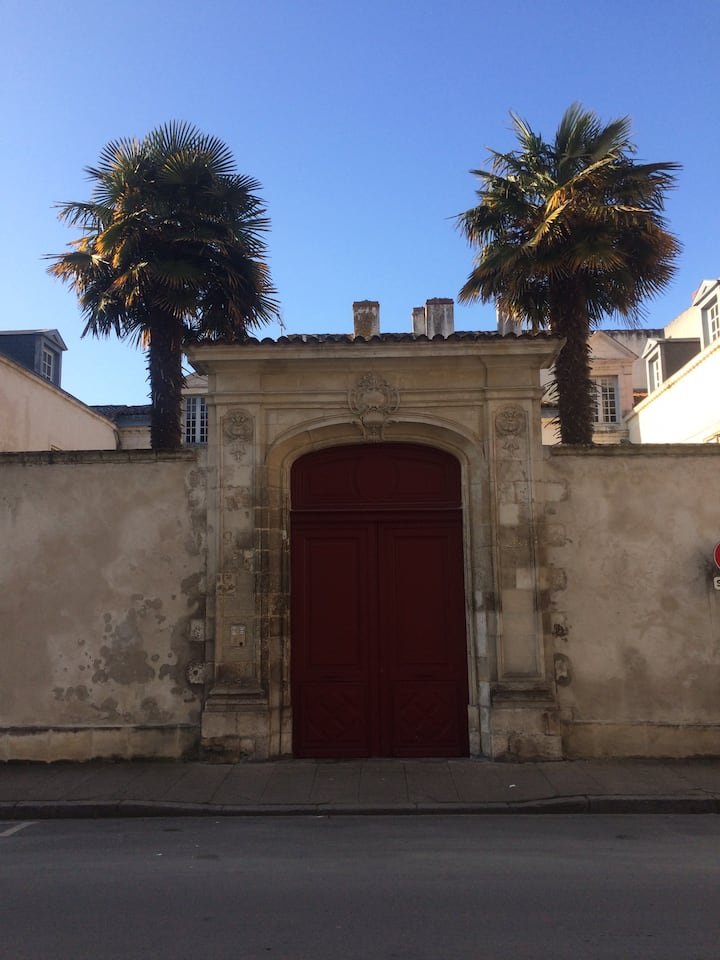Appartement Centre Ville Au Calme - La Rochelle