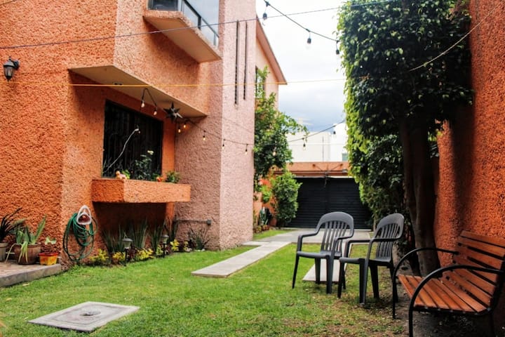 Cómoda Habitación En Casa Grande - Cuautitlan