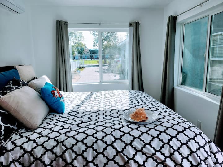 New Built Beach Guest Studio W/ King Bed - Redondo Beach, CA