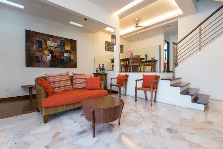 Bali Cheras Homestay - Double Storey With 3 Br - Kuala Lumpur